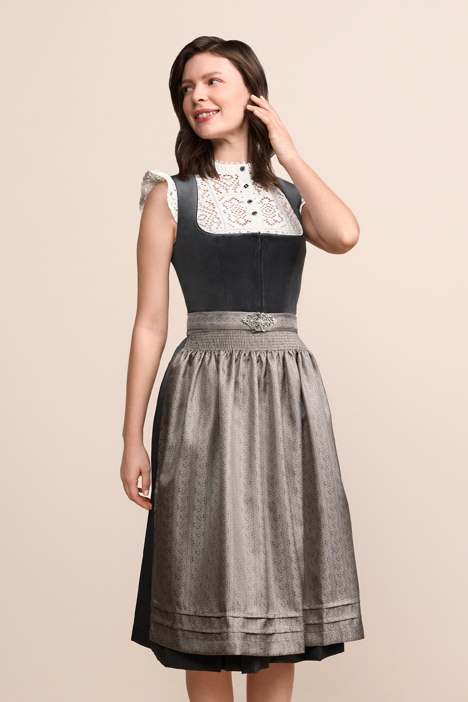 Hinreißende Maxi Dirndl entdecken ♥