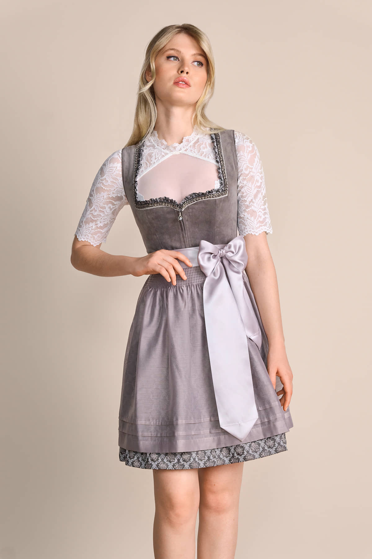 Dirndl Elora (50cm) in grau im Krüger Dirndl Online Shop