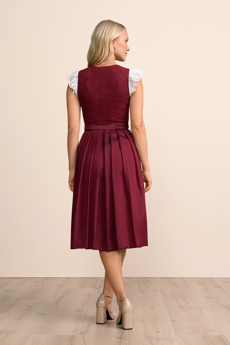 Dirndl Evi (70cm) in rot im Krüger Dirndl Online Shop
