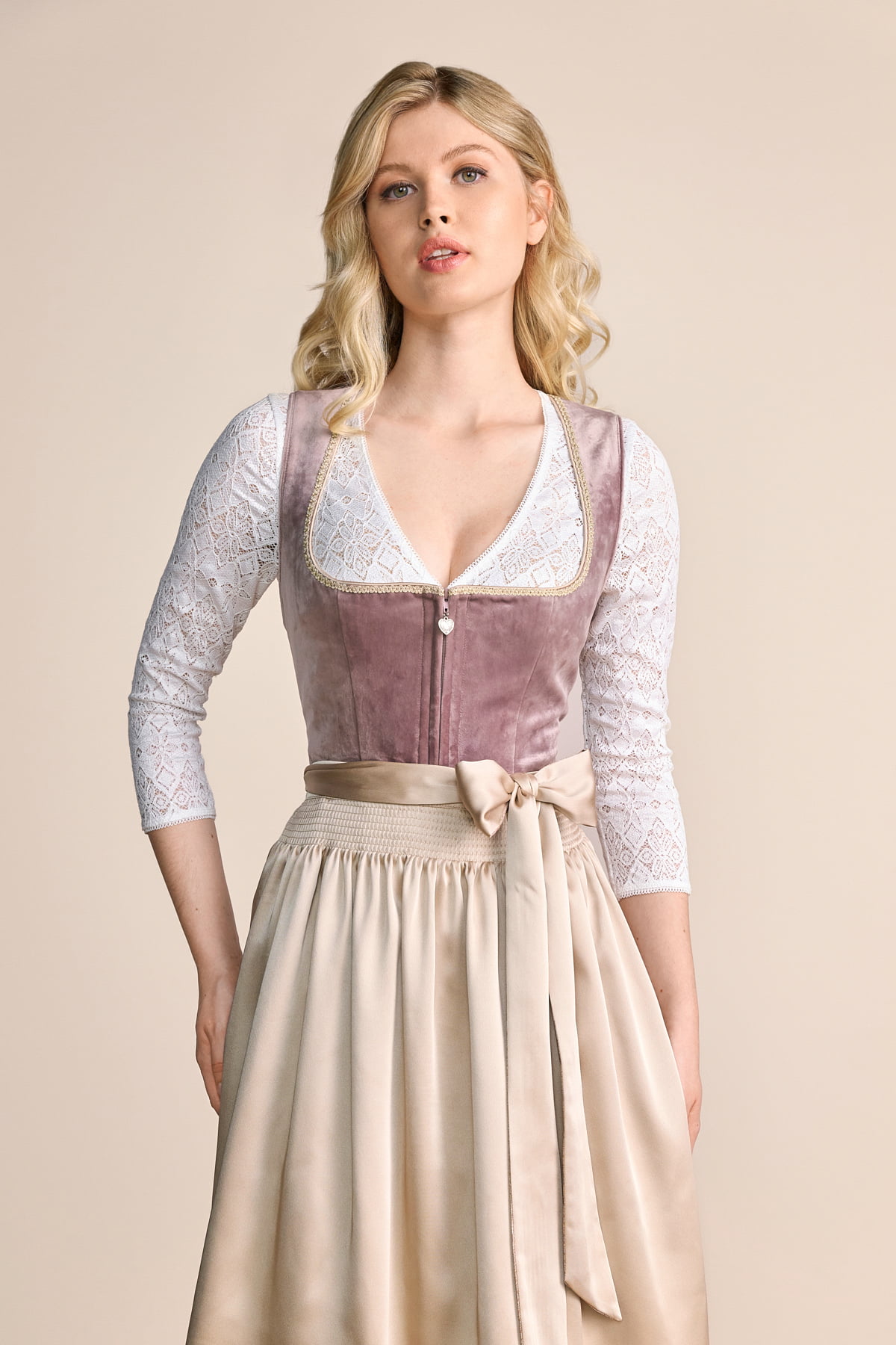 Dirndl Dena (60cm) in rosa im Krüger Dirndl Online Shop