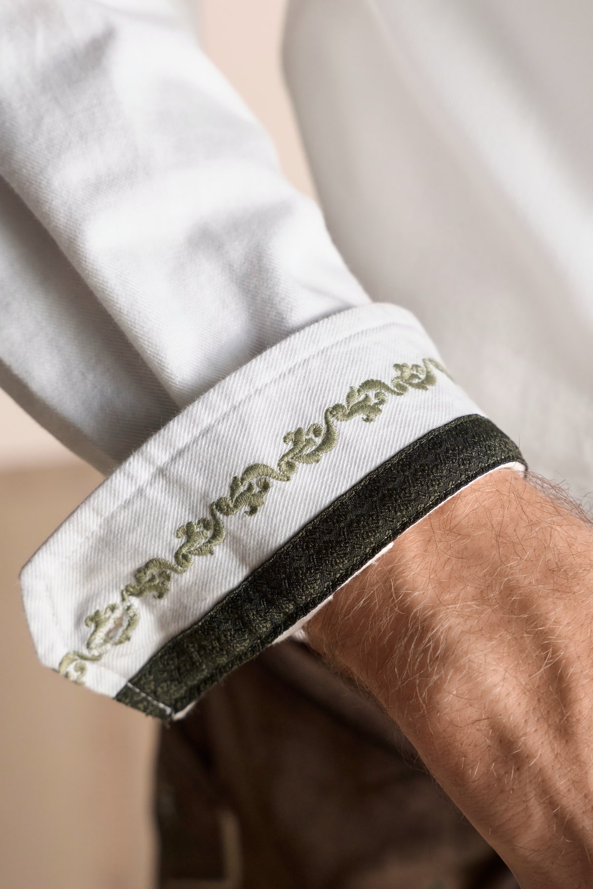 Trachtenhemd Devid in weiß im Krüger Dirndl Online Shop